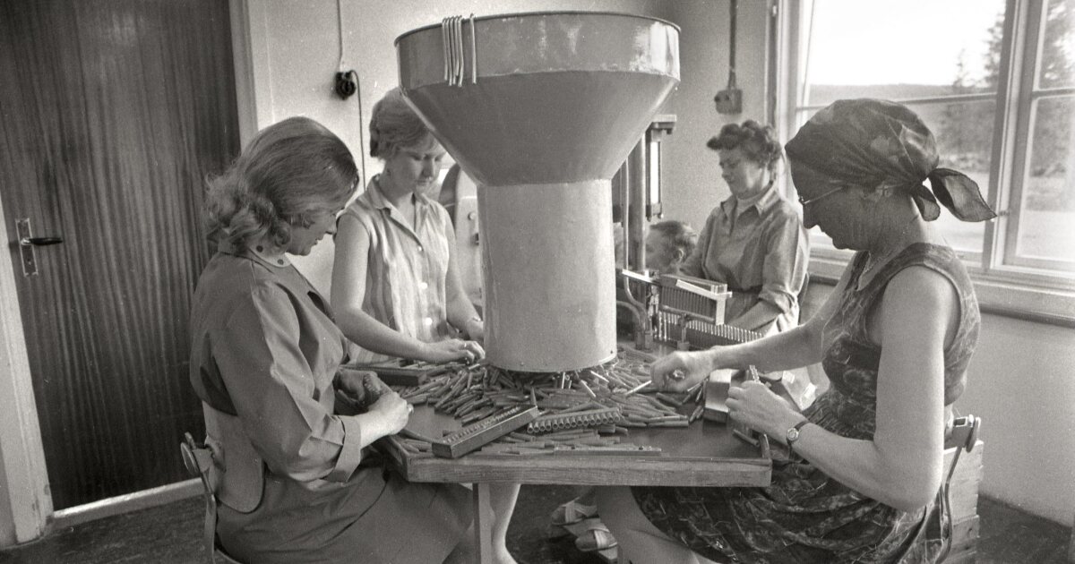 Rett til lønnet arbeid